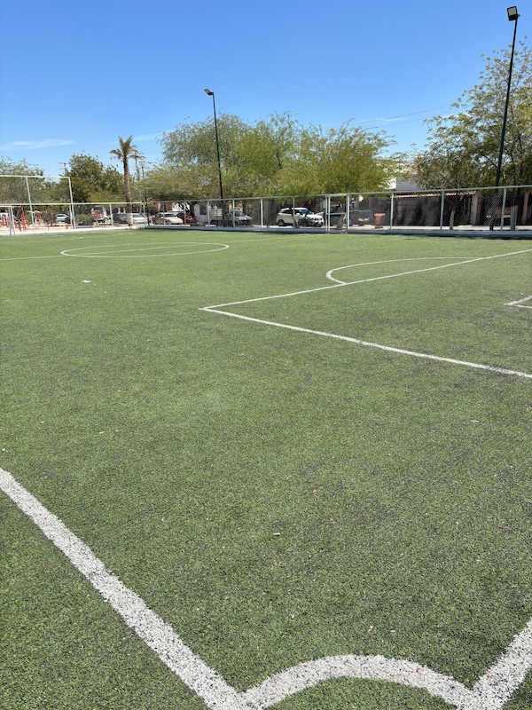 ¡Hermosa Casa Completa Frente Al Parque! - Hermosillo