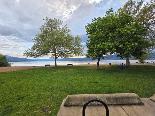 Charming 1-bedroom In A House With Ac And Wifi In Kelowna 5 Min To Okanagan Lake - Kelowna
