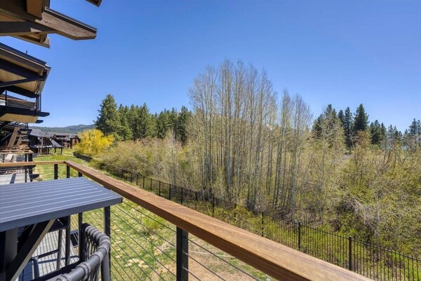 Loft W/spectacular Lakeviews 4,217 Sqft. 5 Bed, 6 Bath - Zephyr Cove, NV