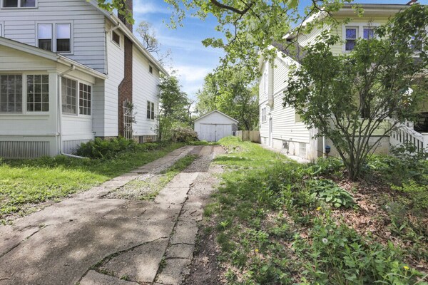 Columbus: West Como Gardens - Dublin, OH