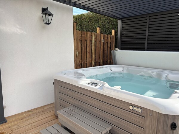 Spa Privé & éVasion Polynésienne à 20 Min De Fontainebleau - Prestigelodges - Montereau-Fault-Yonne