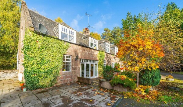 The Stables Cottage, Aboyne, Royal Deeside - Aboyne