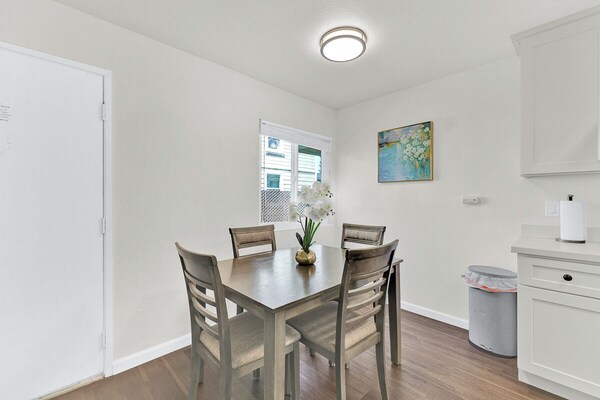 New2br! Comfy Apt, Walk To Uc Berkeley & Downtown With Workspace, Wifi & Parking - Berkeley, CA