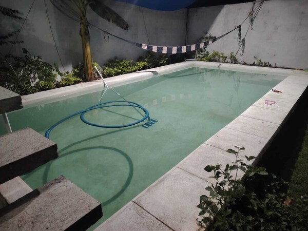 Hotel,bungalow Con Piscina Privada Para Seis Personas Puerto San José Guatemala - Puerto San José