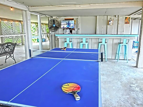 Coastal Cozy Cabana | Steps To Beach  Kayaks  Big Yard  Peaceful Escape - Spring Hill, FL