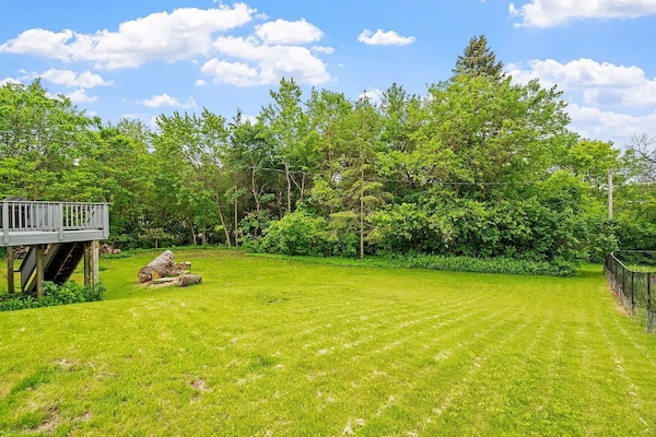 Keating Family Retreat, Cozy, Peaceful Stay Near Mall Of America & Msp Airport - Apple Valley, MN