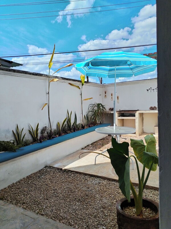 Spacious 5-bedroom House In Wonderful Valladolid With Ac, Wifi - Valladolid