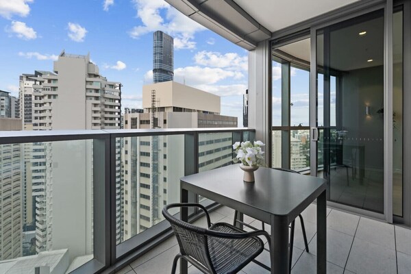 City Vista | Chic Queens Wharf 1bed Luxu Facility - Brisbane
