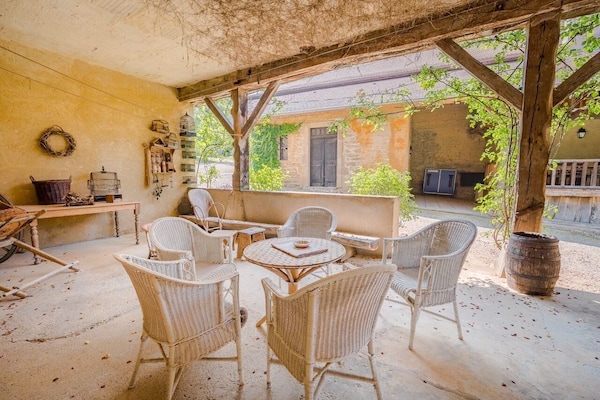 Les Jacines, Vacation Home - Bourgoin-Jallieu