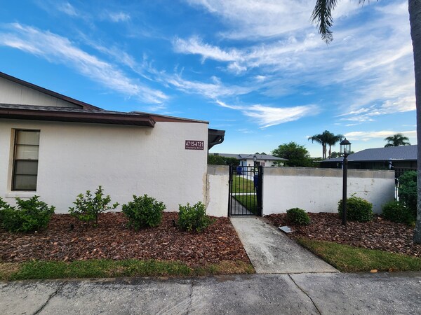 Cozy & Stylish 1-bedroom Retreat In Sebring, Fl - Sebring, FL