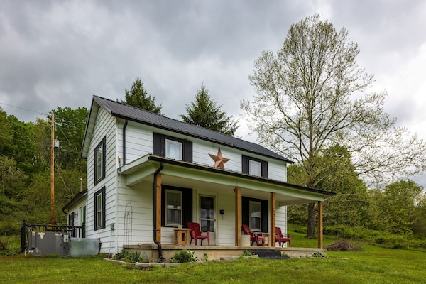 New Peaceful Countryside Full Kitchen Firepit Hike - New Plymouth, OH