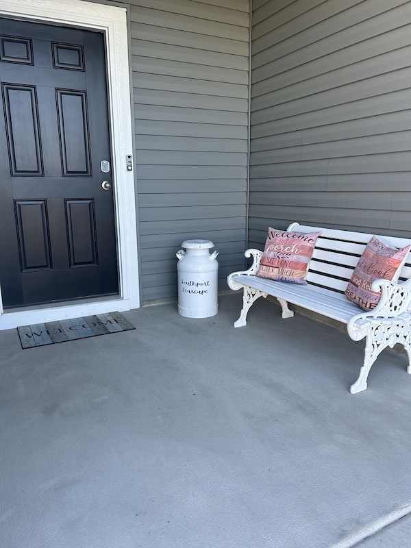 Southport Seascape -3 Miles To Beach!,\ncharming 3/2 With Ac, Wifi In Southport - Southport, NC