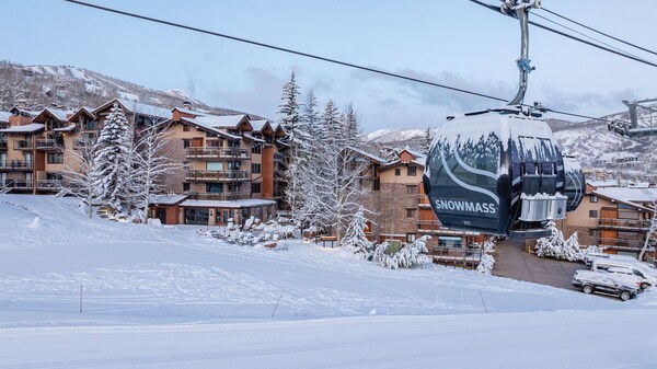 Crestwood 3203 Standard 2 Bedroom - Aspen, CO