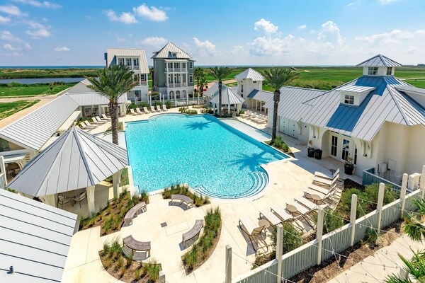 Gorgeous Beach Home With Bay View, Electric Fireplace, Resort Pool, Golf, Wifi - Port Aransas, TX