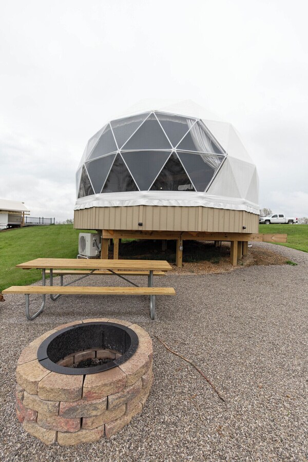 Natures Hotel. Luxury Glamping Dome Minutes From Ark! - Corinth, KY