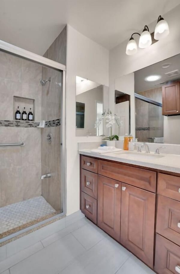 The Emerald Retreat - Brand New ! - Orange County, CA