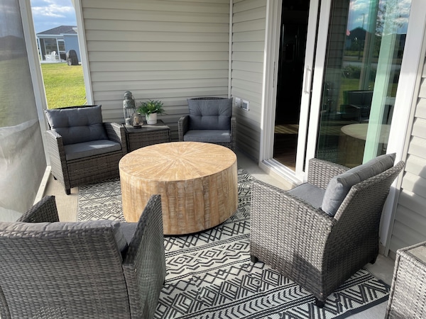 Entire House In The Villages- 3 Bedroom/2 Bathroom - Wildwood, FL