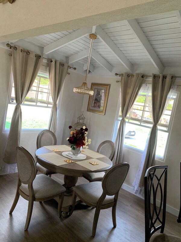 Charming 3-bedroom House With Ac, Wifi In Atlantic Breeze, Chancery Lan, Ch Ch - Barbados