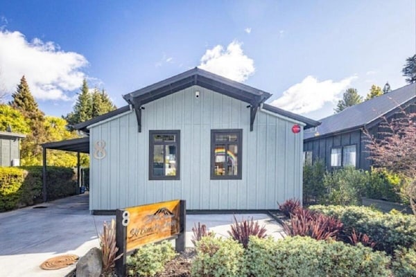 Ski Country Chalet - New Zealand