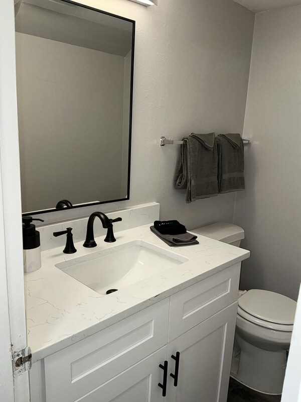 Charming 2-bedroom Apartment In Pleasant Alamo Heights With Ac, Wifi - San Antonio, TX