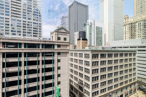 Blueground | Chicago Loop, Pool & Ac, Nr Park - Chicago