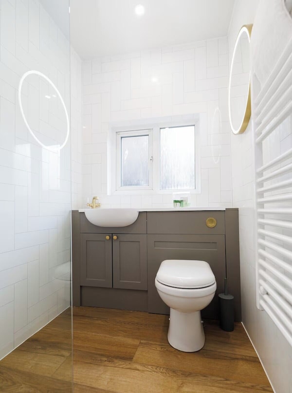 Stylish 1-bed Apartment In The Heritage Quarter - Queensferry