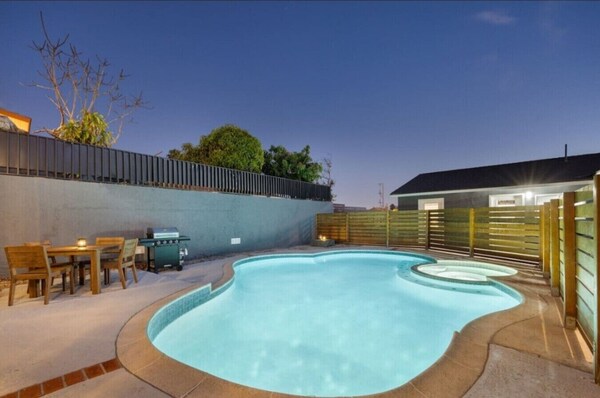 Bella Casa 1/ Pool, Spa/ Min To Downtown/beaches - Coronado, CA