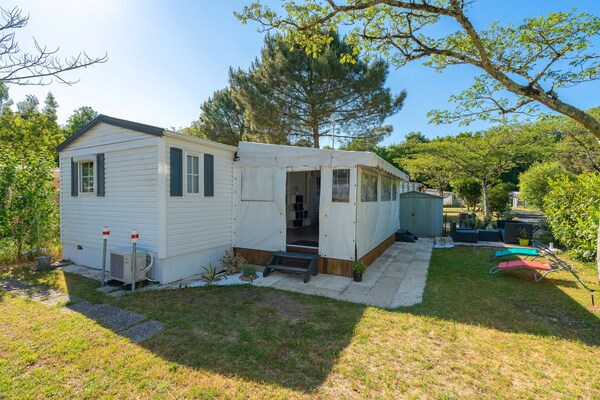 Mobile Home 'La Tremblade' Avec Piscine Partagée, Terrasse Privée Et Jardin - Saint-Trojan-les-Bains