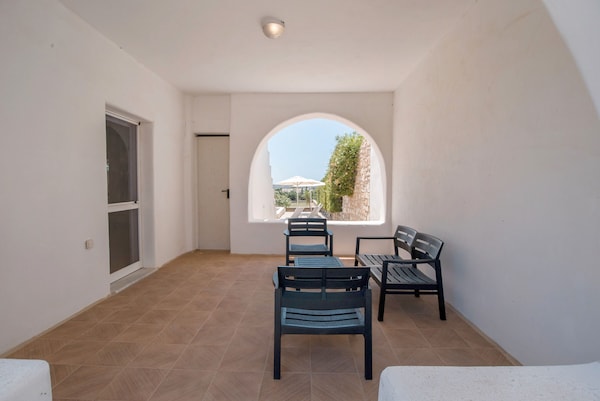 Holiday Home 'Blue Xenia' With Sea View, Wi-fi And Air Conditioning - Paros