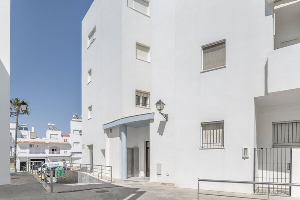 Apartment 'Vidaluz Parking' With Wi-fi And Air Conditioning - Conil de la Frontera