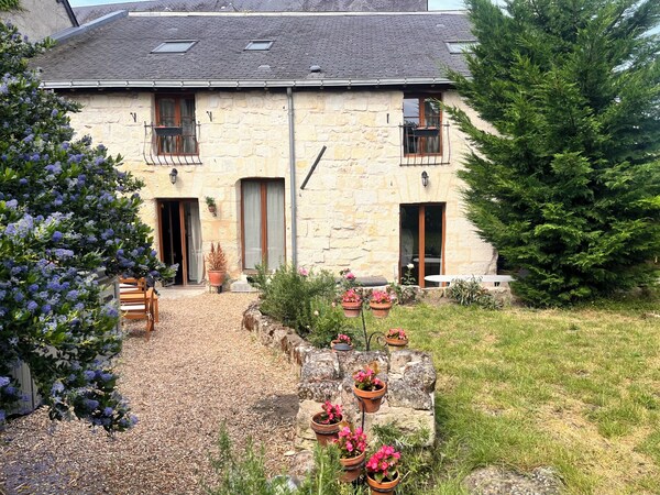 Abbaye Cottage\ncharming House In The Heart Of Fontevraud-private Garden-jacuzzi - Touraine