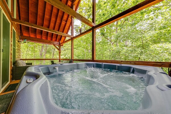 Tranquility  3br Serene Cabin For Couples & Small Groups - Clarkesville, GA