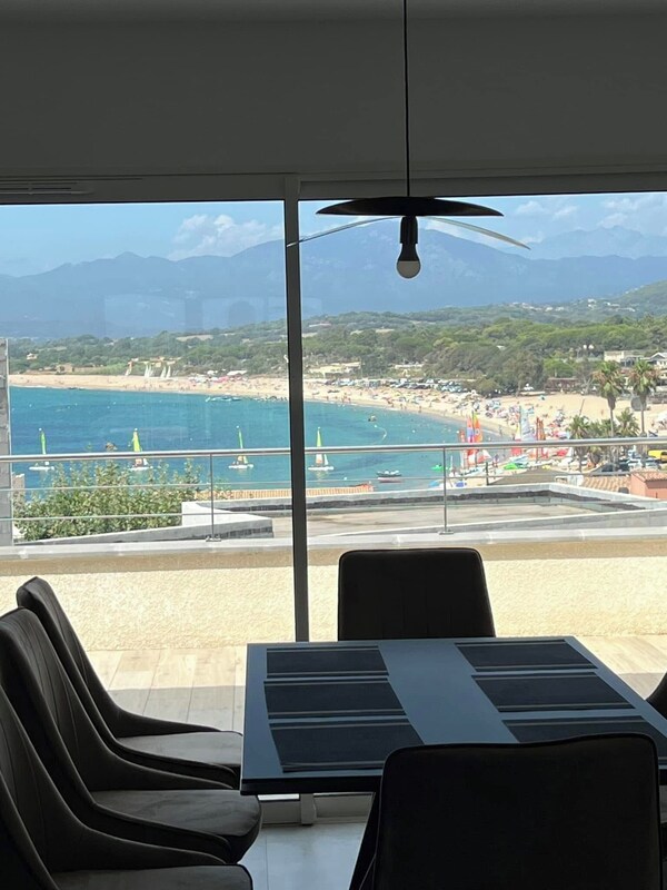 Appartement 3 Pieces  80m2 Vu Mer Porticcio Centre + Terrasse 30m2 - Ajaccio