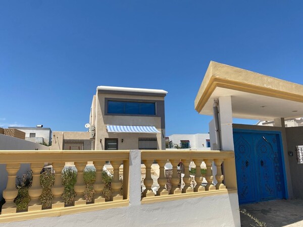 Luxury Beach Apartment Near The Coast - Kerkennah