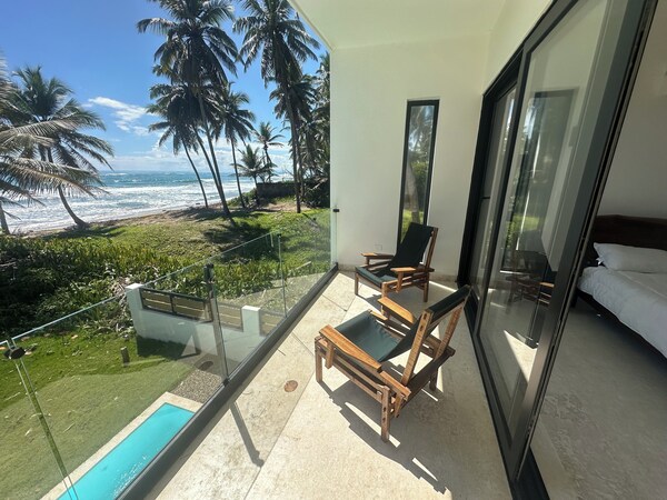 Beachfront 3-bedroom Villa With Modern Features In Fantastic Cabarete - Cabarete