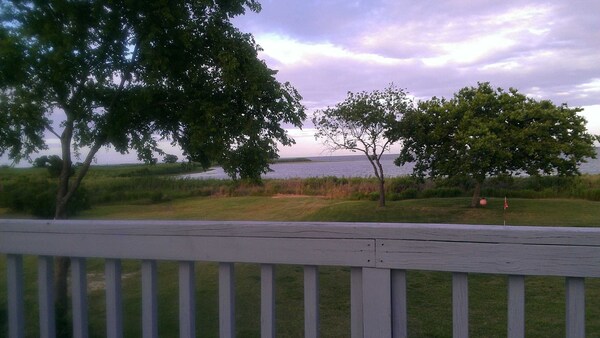 New! Oyster Cottage In Historic Fishing Village - Cape Charles, VA