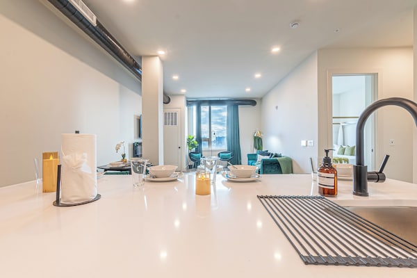 Vibrant Visit 4br, 4bath, Park 2cars Free/ 20% Off - New York