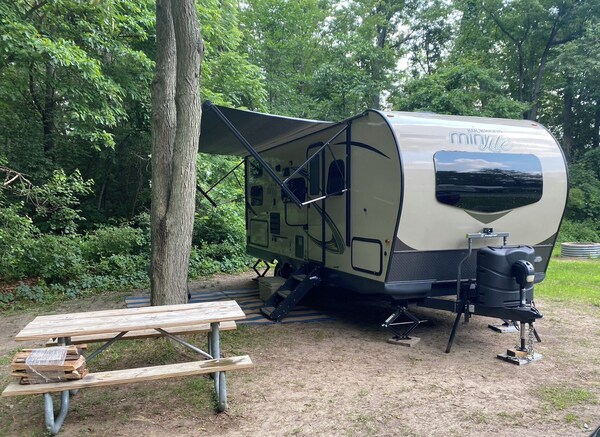 Luxury Meets Adventure.  Glamp In Style. - Michigan