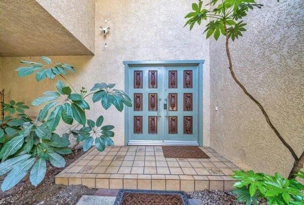 Hidden Paradise｜ Bbq & Fish Pond - San Dimas, CA