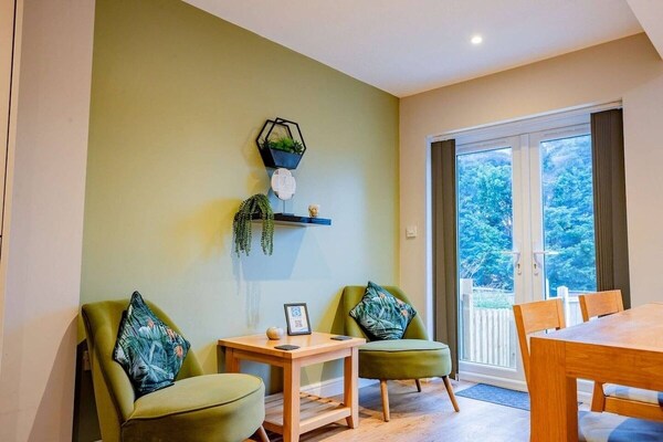 Gillam House - Stylish & Cosy 2 Bedroom, Worcester - Worcester, UK