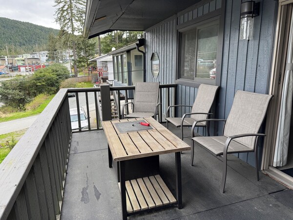 Welcome To Auke Bay Seaside Suites - Juneau, AK
