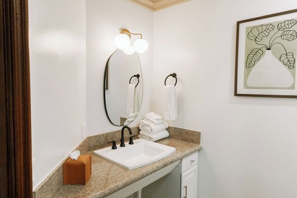 Newly Renovated Boutique Hotel In Heart Of Solvang, California - Dog Friendly - Solvang, CA