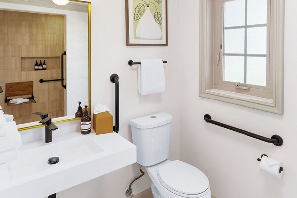 Newly Renovated Boutique Hotel In Heart Of Solvang, California - Dog Friendly - Solvang, CA