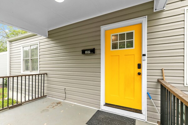 New* Cozy 2-br, Birmingham, Ala. *Wifi* Roku Tv*near Hospitals, *Off St Parking* - Birmingham, AL