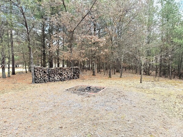 Log Home On Utv Trail Sleeps 7 - Black River Falls, WI