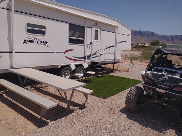 Roomy Bear Cave Rv In The Desert In Marvelous Scenic, Arizona\n - Arizona