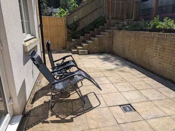 Enbrook Valley House - 3 Bedrooms, Folkestone - Folkestone