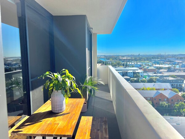 Newcastle Harbour View, 2 Bed, 2 Bath, Free Parking - Wickham