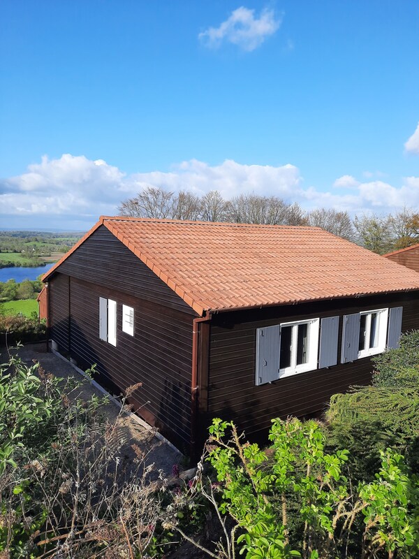 Chalet N°70 Tout éQuipé Avec Vue Le Lac De La Dathée - Calvados