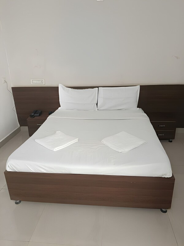 Hotel Aaradhana - Somnath